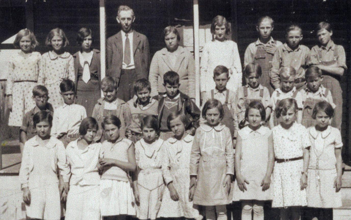 The Remarkable Legacy of Mary Ella Simmons: A Story of Enduring Praise ...